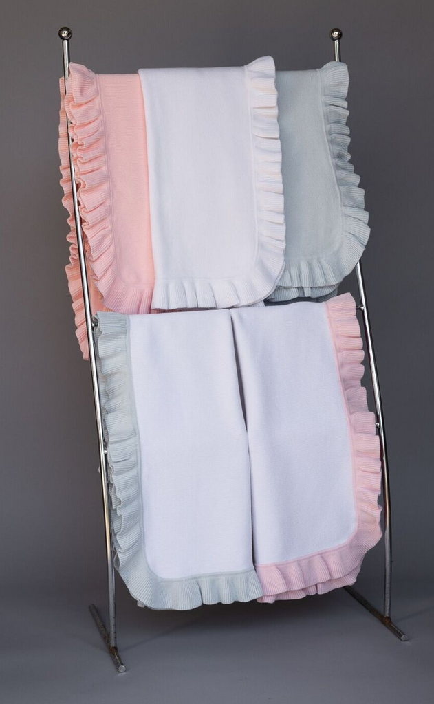 Jersey Knitted Ruffle Blanket – A Soft Idea